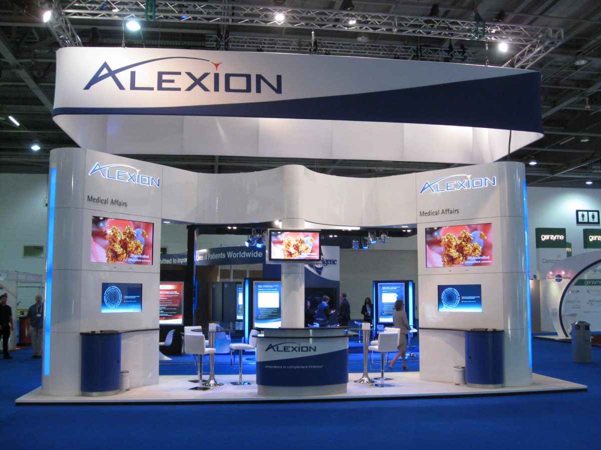 Custom Exhibits - Wingsite Displays - Portable Trade Show Booths